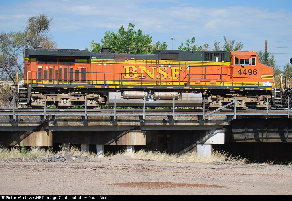 BNSF 4496